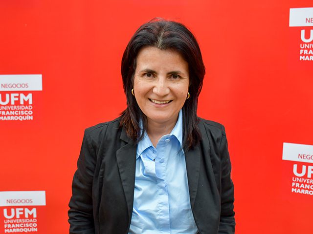 Yeny Rodriguez - Escuela de Negocios